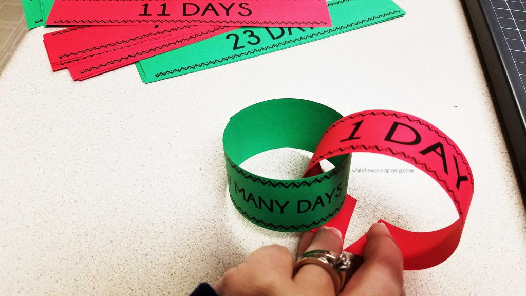 The Easy Christmas Countdown You Need This Year | While He Was Napping